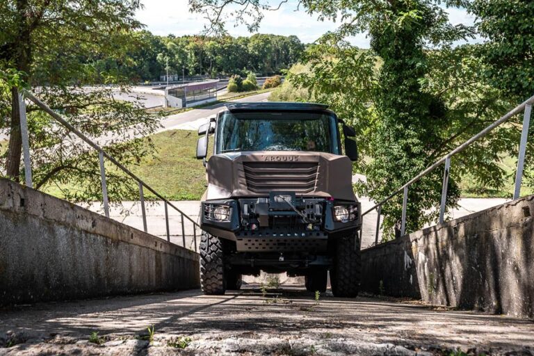 Arquus Launches New ARMIS 6x6 | Joint Forces News
