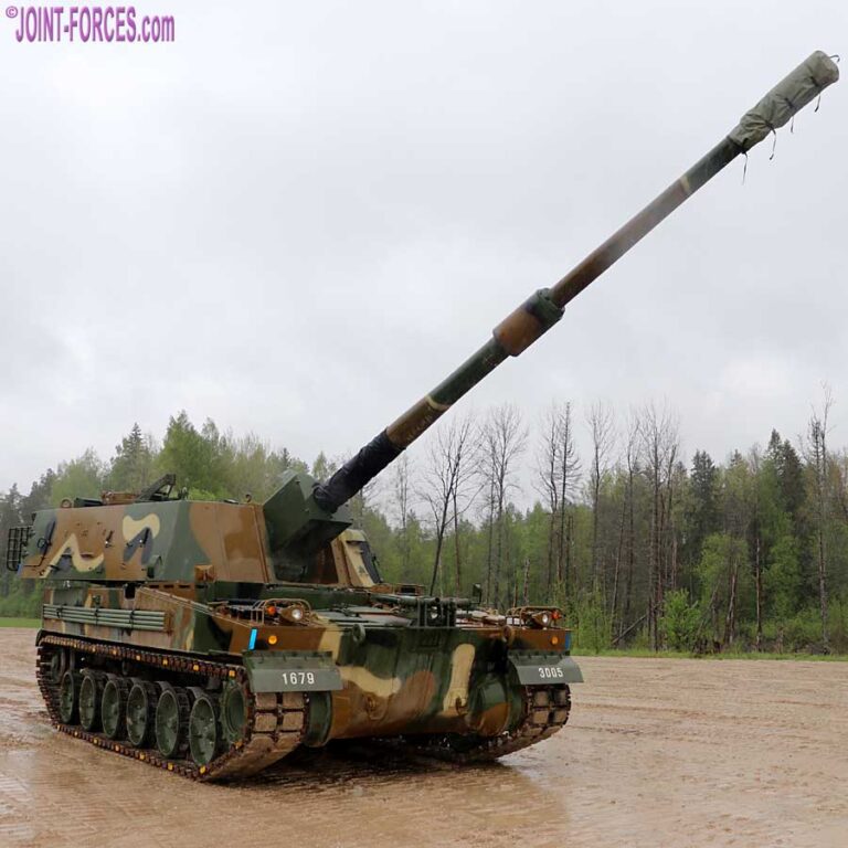 Estonia Orders Additional Hanwha K9 Thunder Howitzers | Joint Forces News