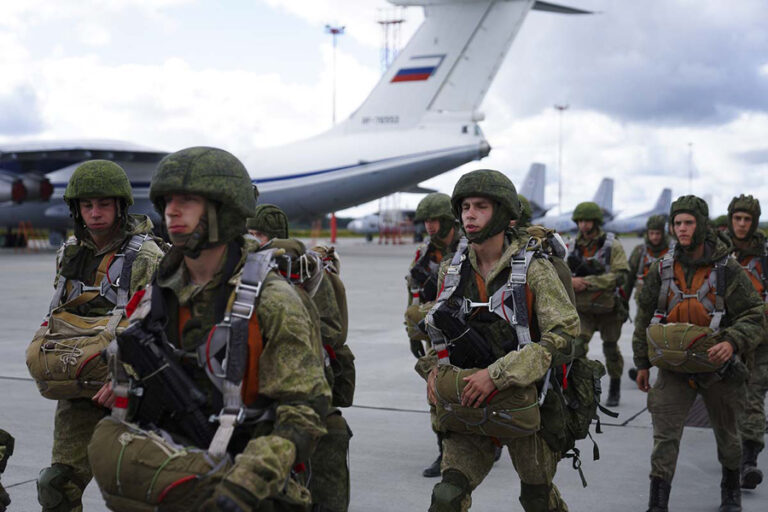ZAPAD-2021 Tactical Airborne Assault In Kaliningrad | Joint Forces News