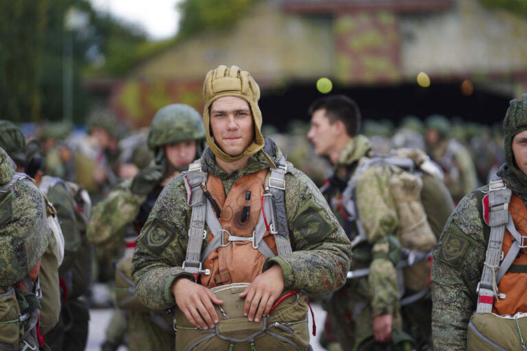 ZAPAD-2021 Tactical Airborne Assault In Kaliningrad | Joint Forces News