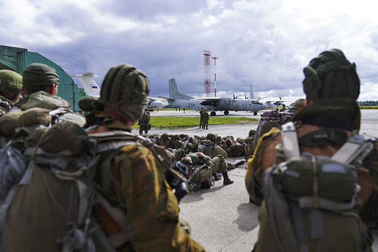 ZAPAD-2021 Tactical Airborne Assault In Kaliningrad | Joint Forces News