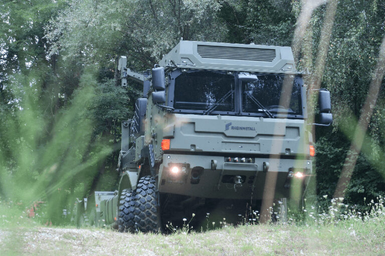 LVM ~ Rheinmetall and Navistar Defence Canada Join Forces | Joint ...