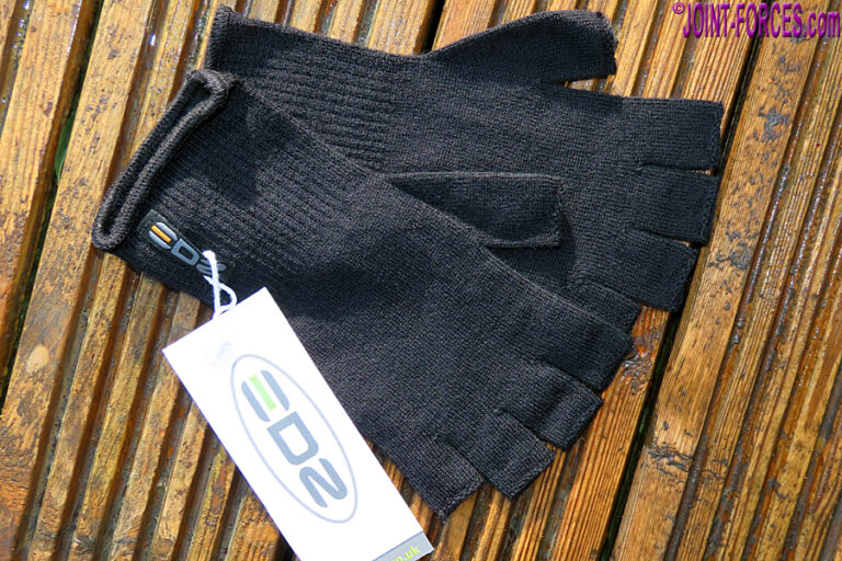 EDZ Merino Wool Fingerless Gloves | Joint Forces News