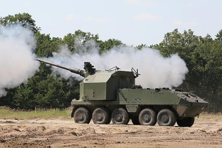 Swiss Select PIRANHA IV Self-Propelled Howitzer | Joint Forces News
